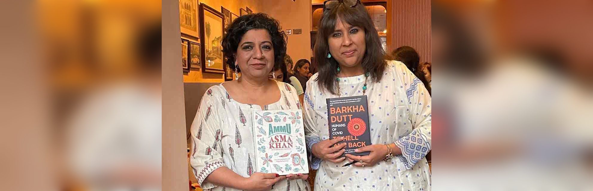 A chef Asma Khan e a jornalista Barkha Dutt com seus novos livros no ...