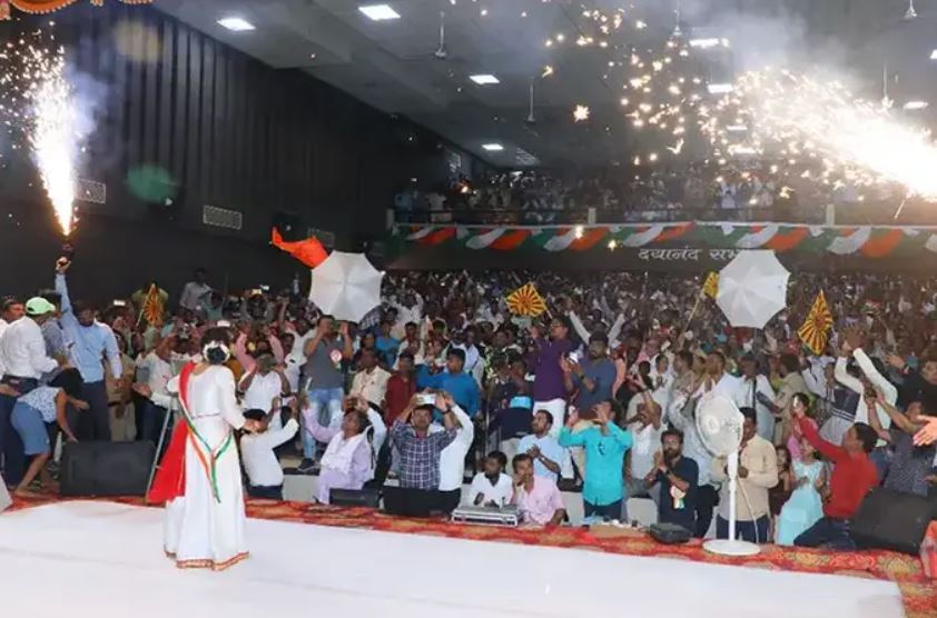 Dance Marathon: Shrusti Jagtap breaks Guinness World Record